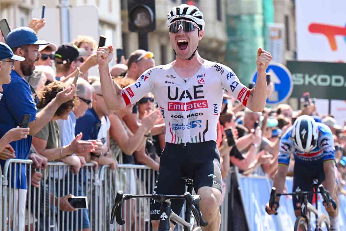 Marc Hirschi gewinnt Clasica San Sebastian 2024 - cyclingmagazine